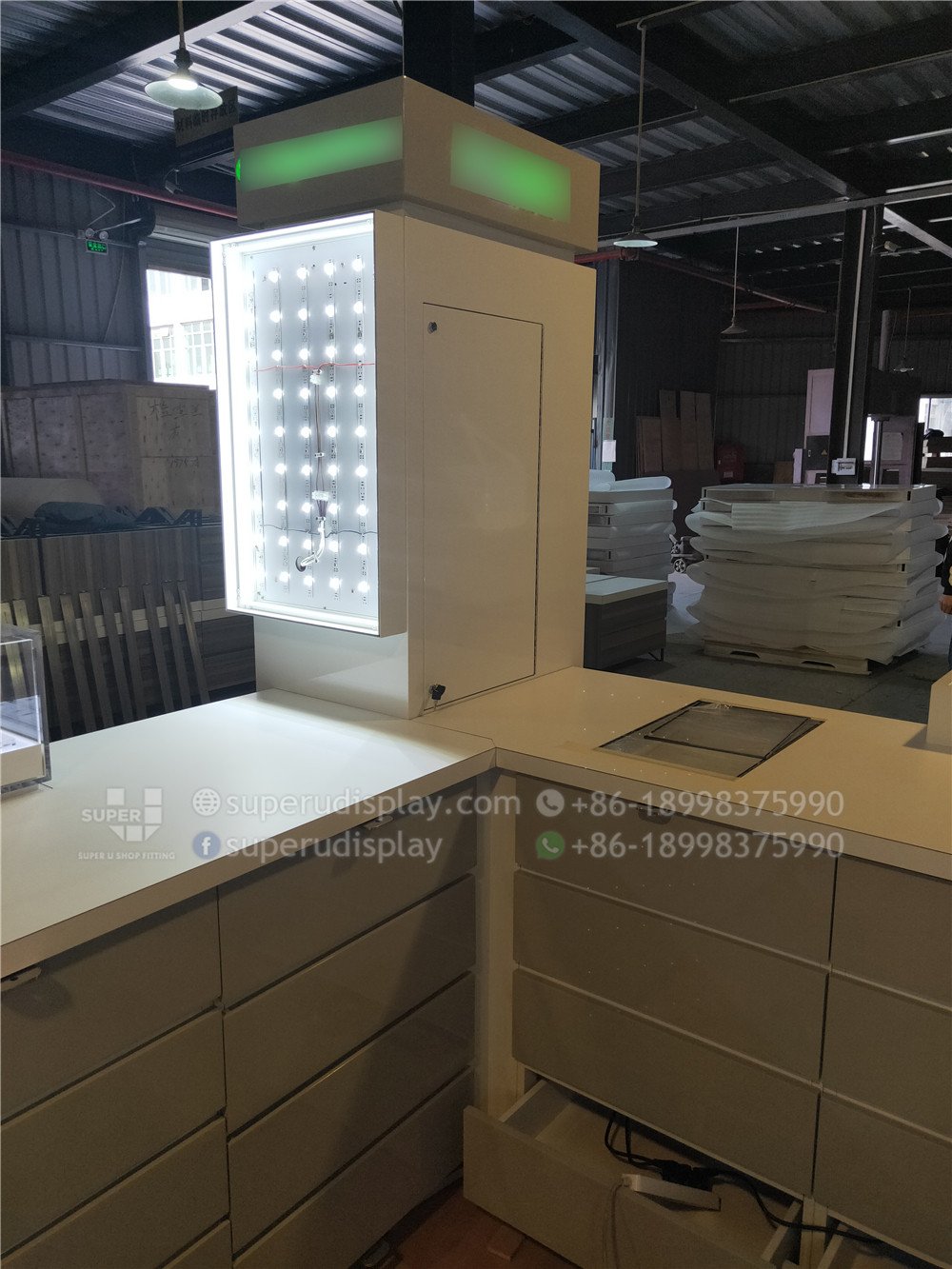 E-Cigarette Vaping Shop Kiosk Design & Manufacturing Project