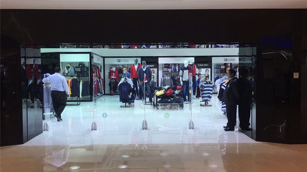 Rapid Retail Fashion Store in Shopping Mall Interior Design