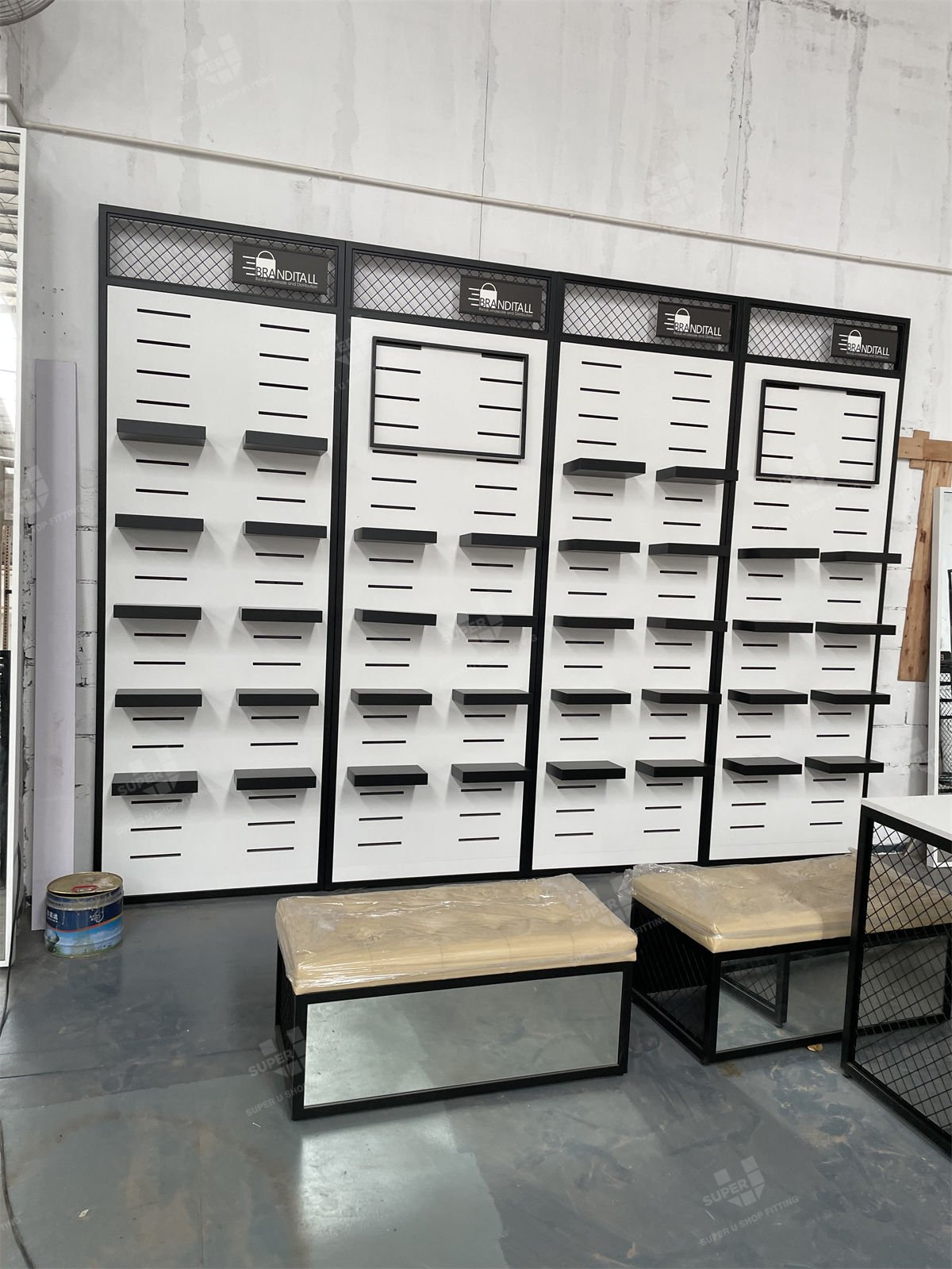 Branditall Corporate Wear and Uniforms Store Design & Shoppfitting ...