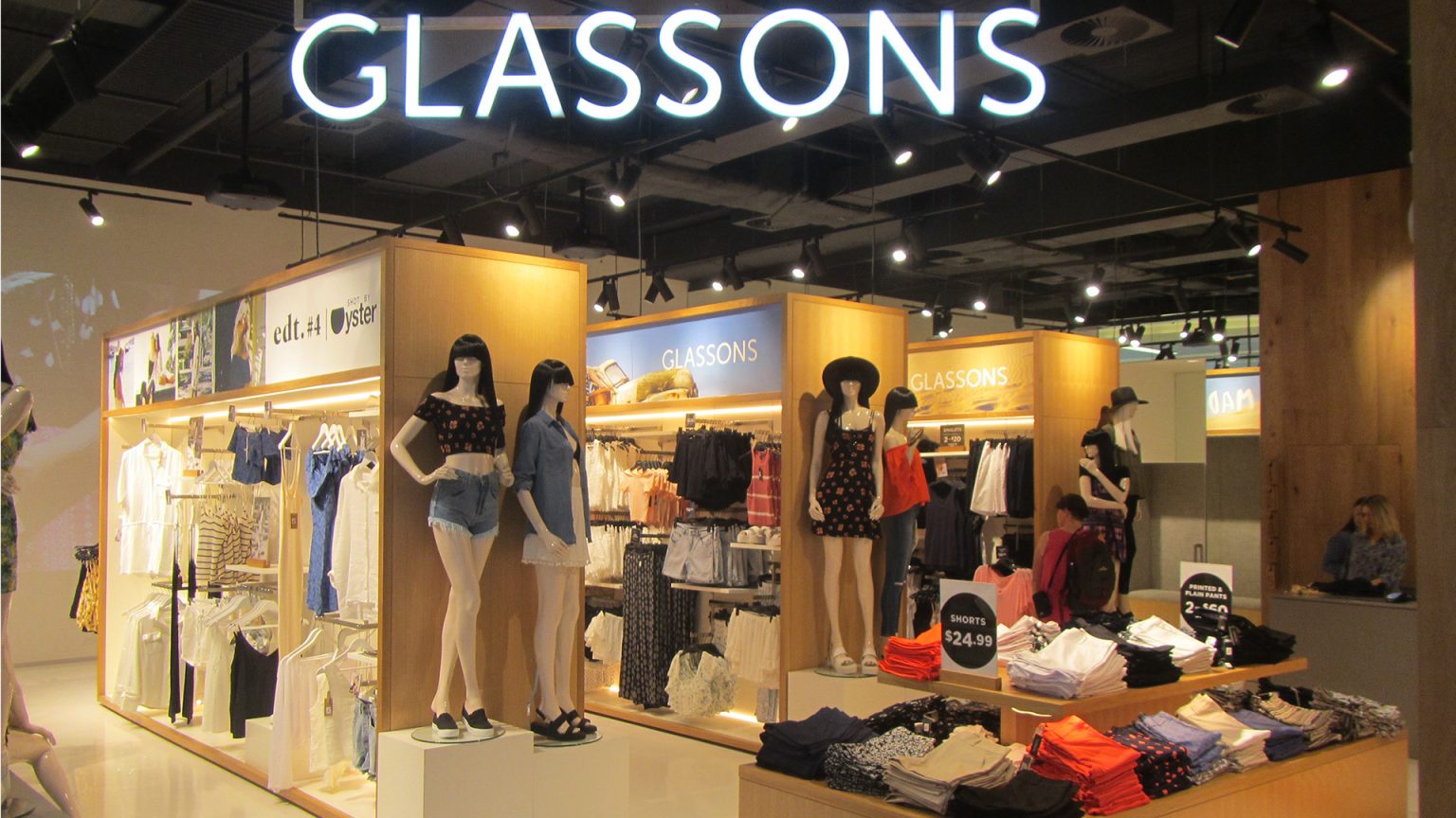 Accessorize Jewelry Shop Design and Jewellery Accessories Shop Decoration