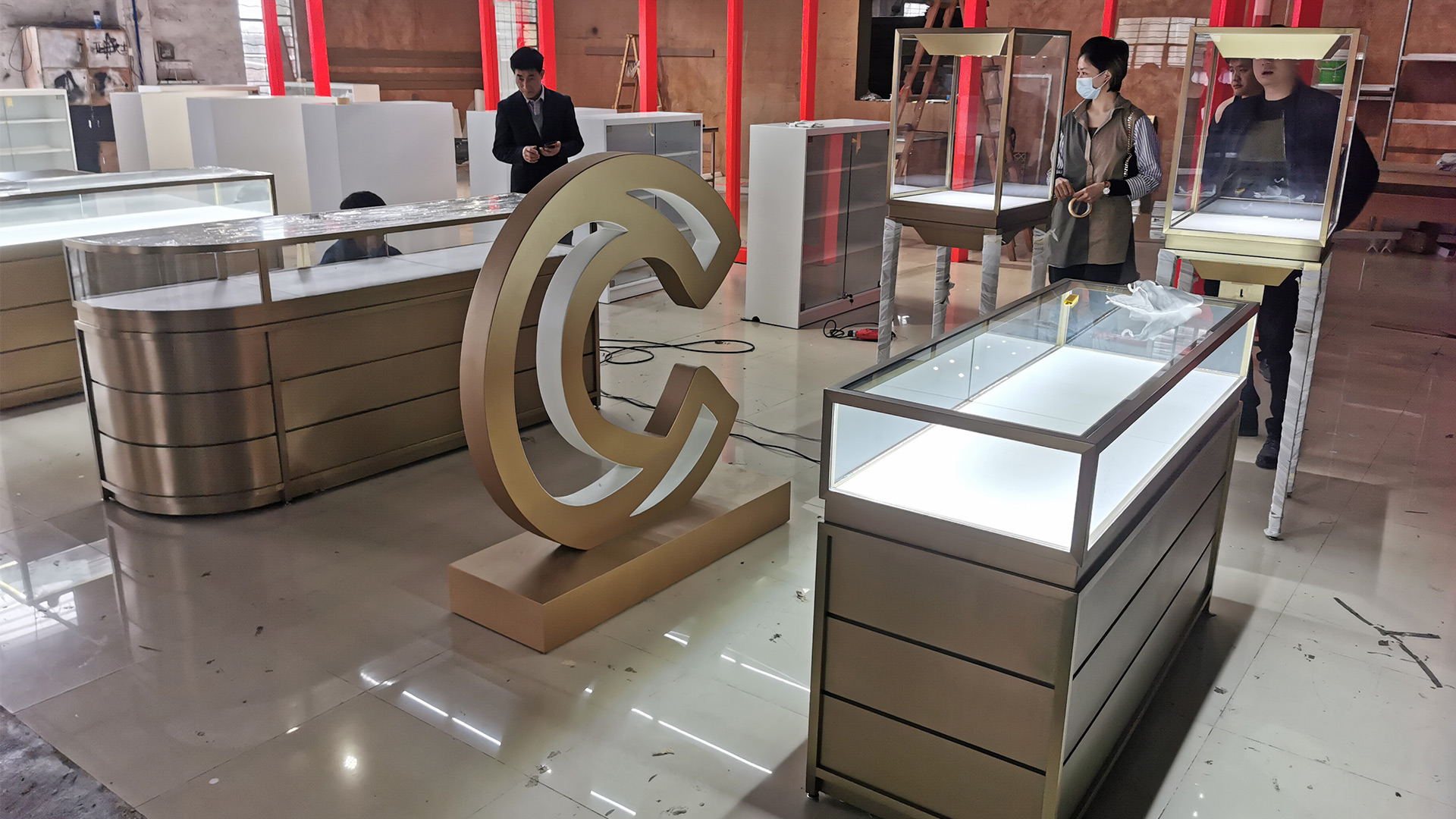 Penghay Chheang Jewelry Shop Showcase Manufacturing Project