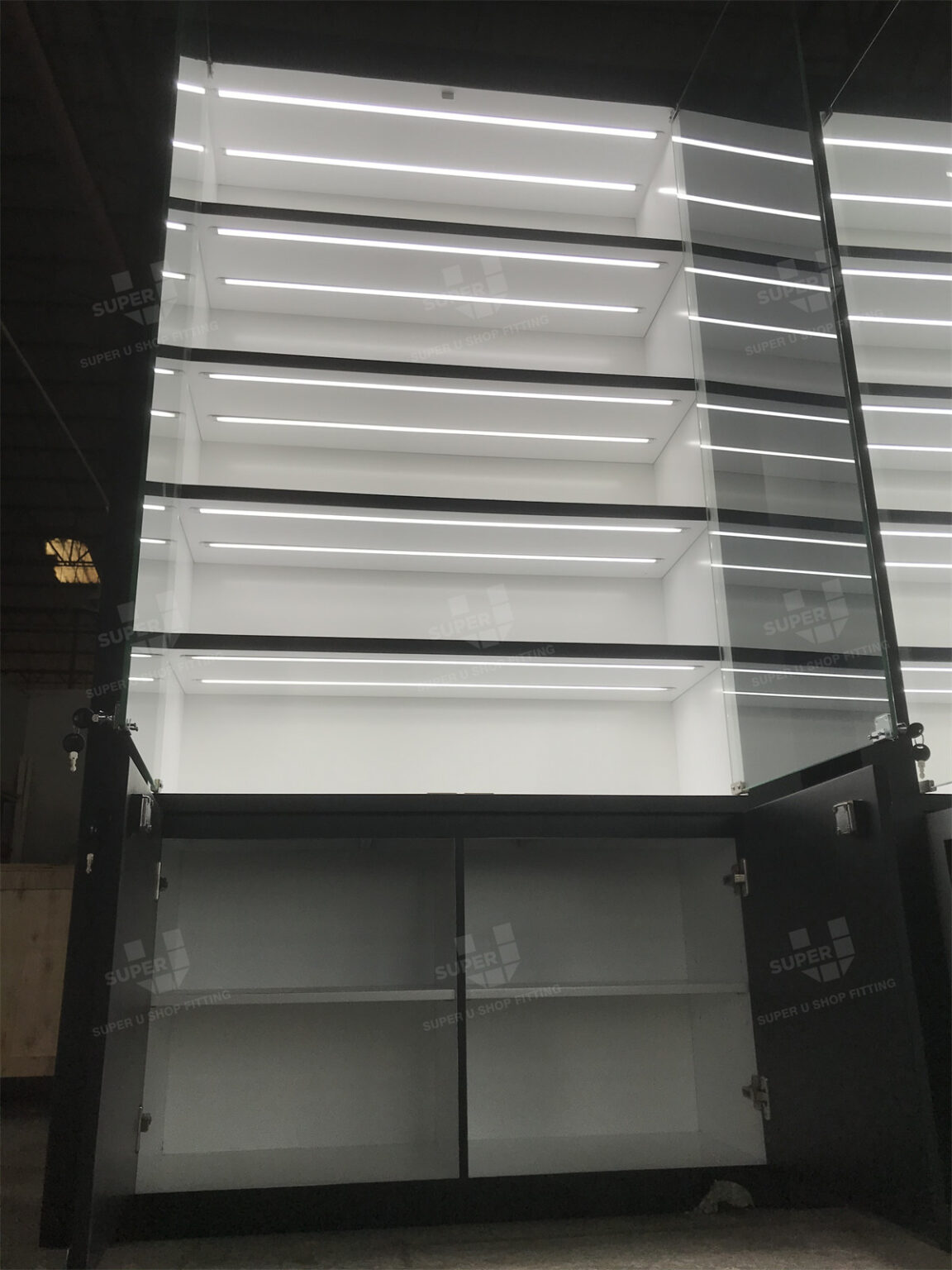 Custom Wall Lockable Lighting Jewelry Display Cabinet Manufacturer Supplier